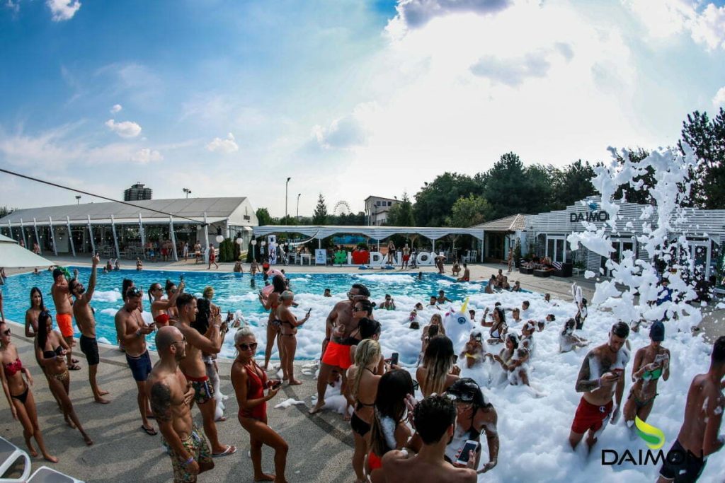 Club - Daimon Social Club – Insula verde din Bucuresti